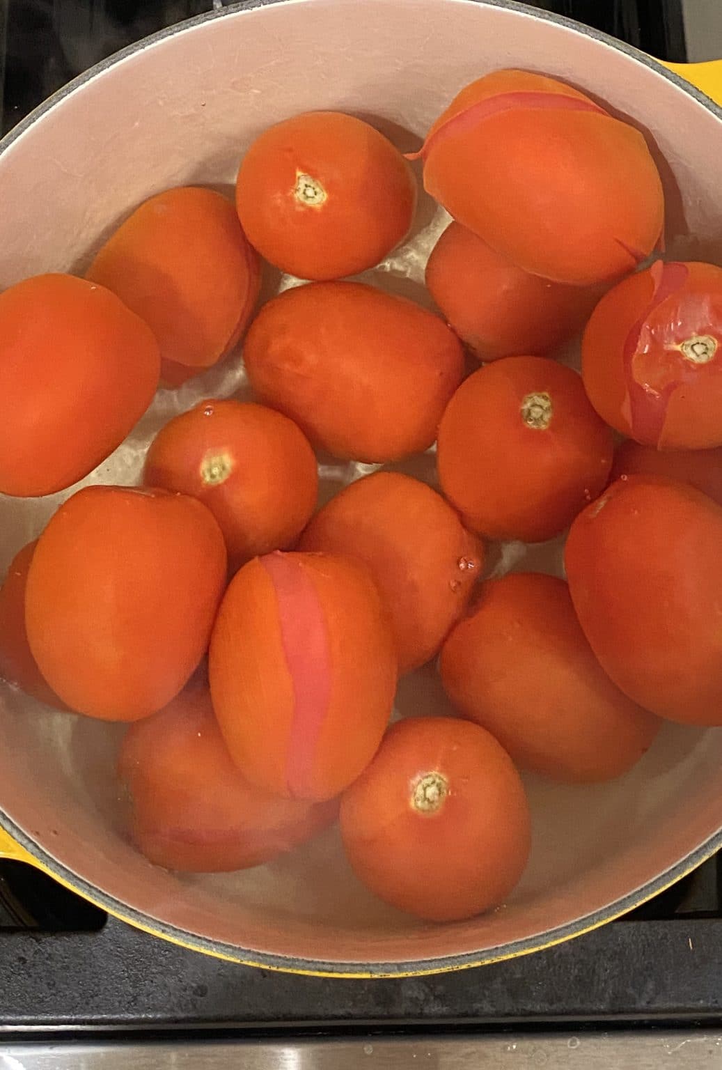How to peel tomatoes (Blanching Method) - Olivia's Cuisine